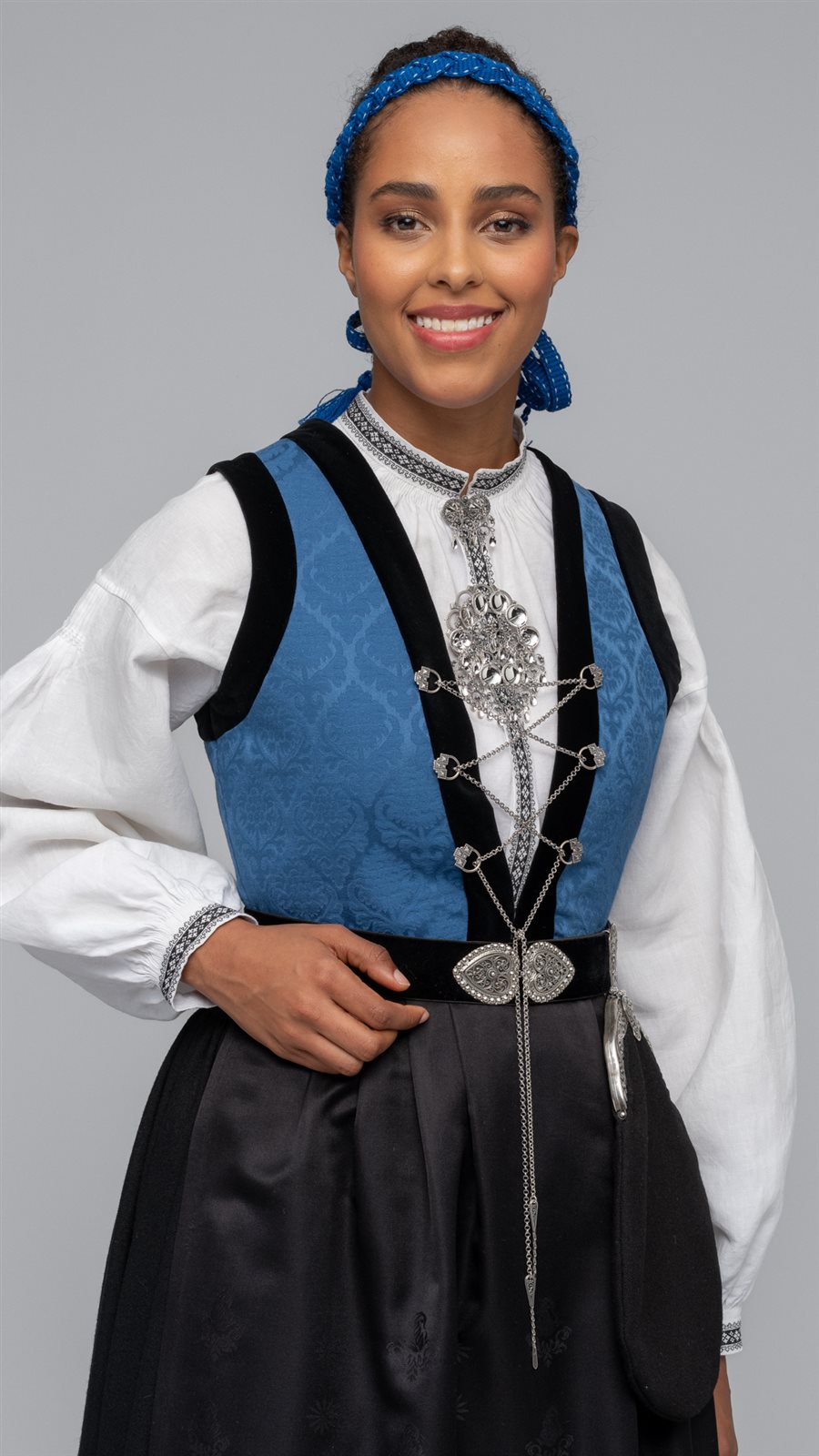 Livet på Sognbunaden - Norsk Flid nettbutikk og bunader